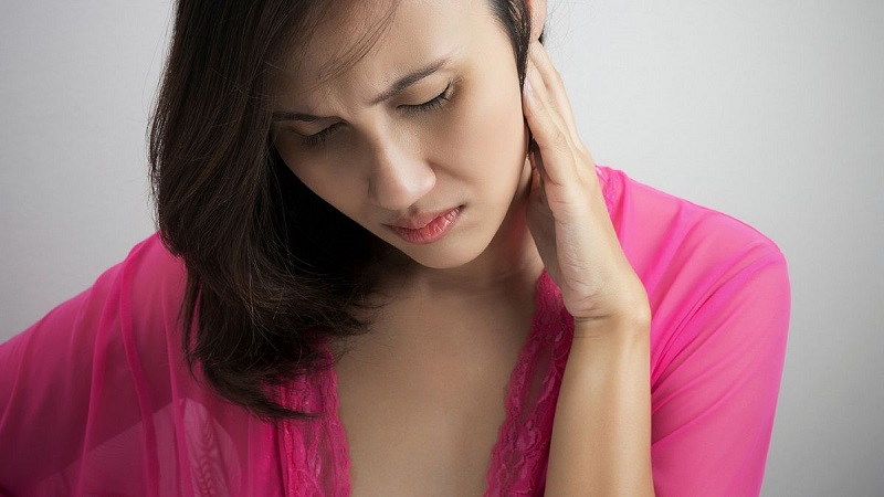Left Side Neck Pain - Causes and Treatments - DHealthWellness ...
